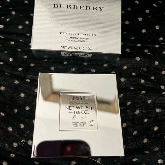 Burberry | Makeup | Burberry Ltd Edition Illuminating Powder New In Box ...